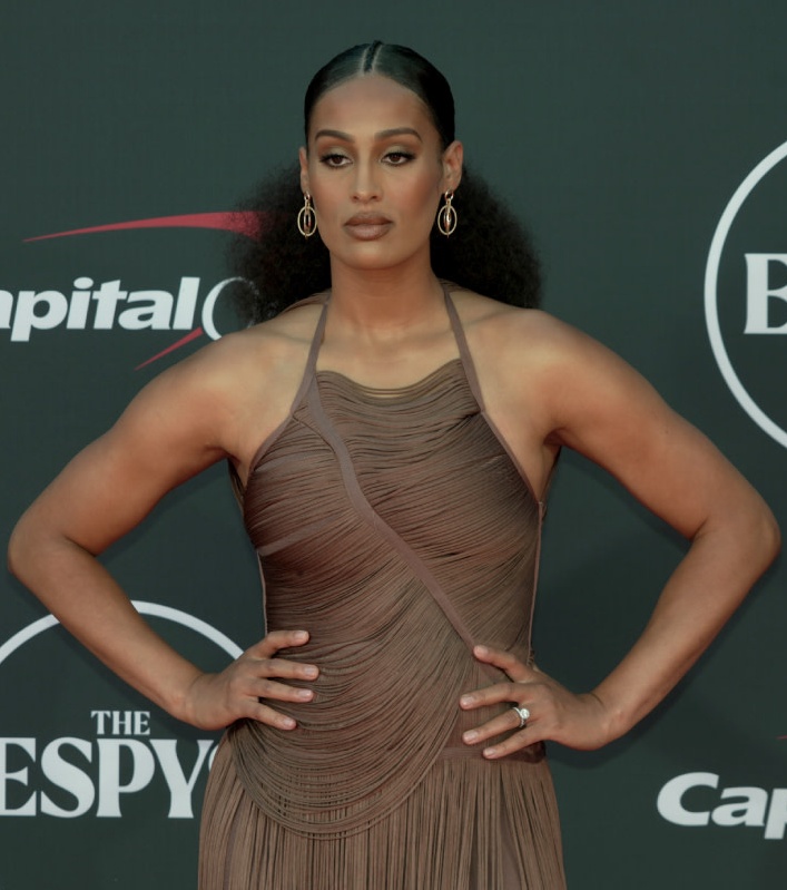 WNBA Star’s Pregame Outfit for Unrivaled Turned Heads - News